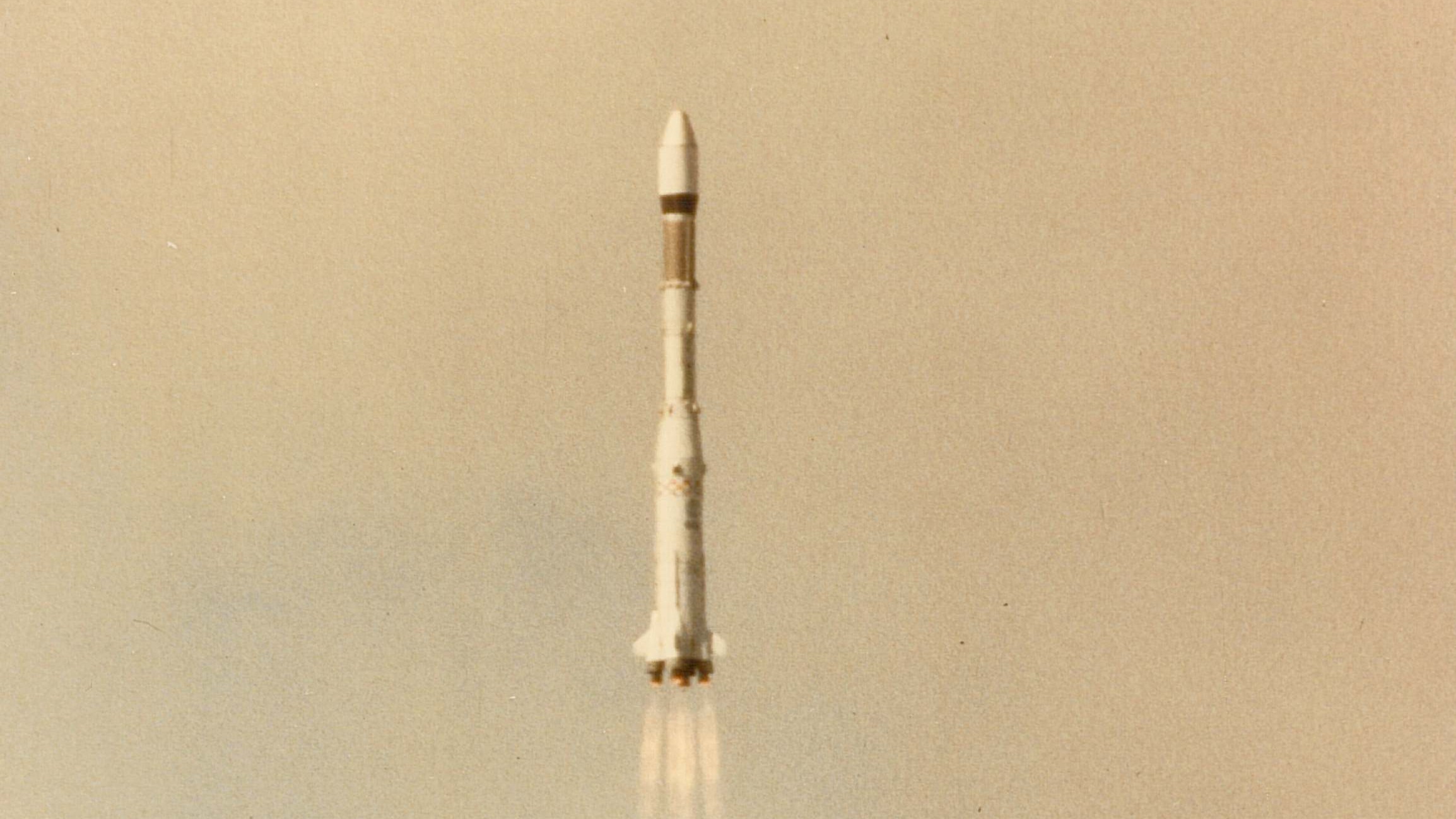 Arianespace - Intelsat 507 - Ariane 1 Rocket Launch