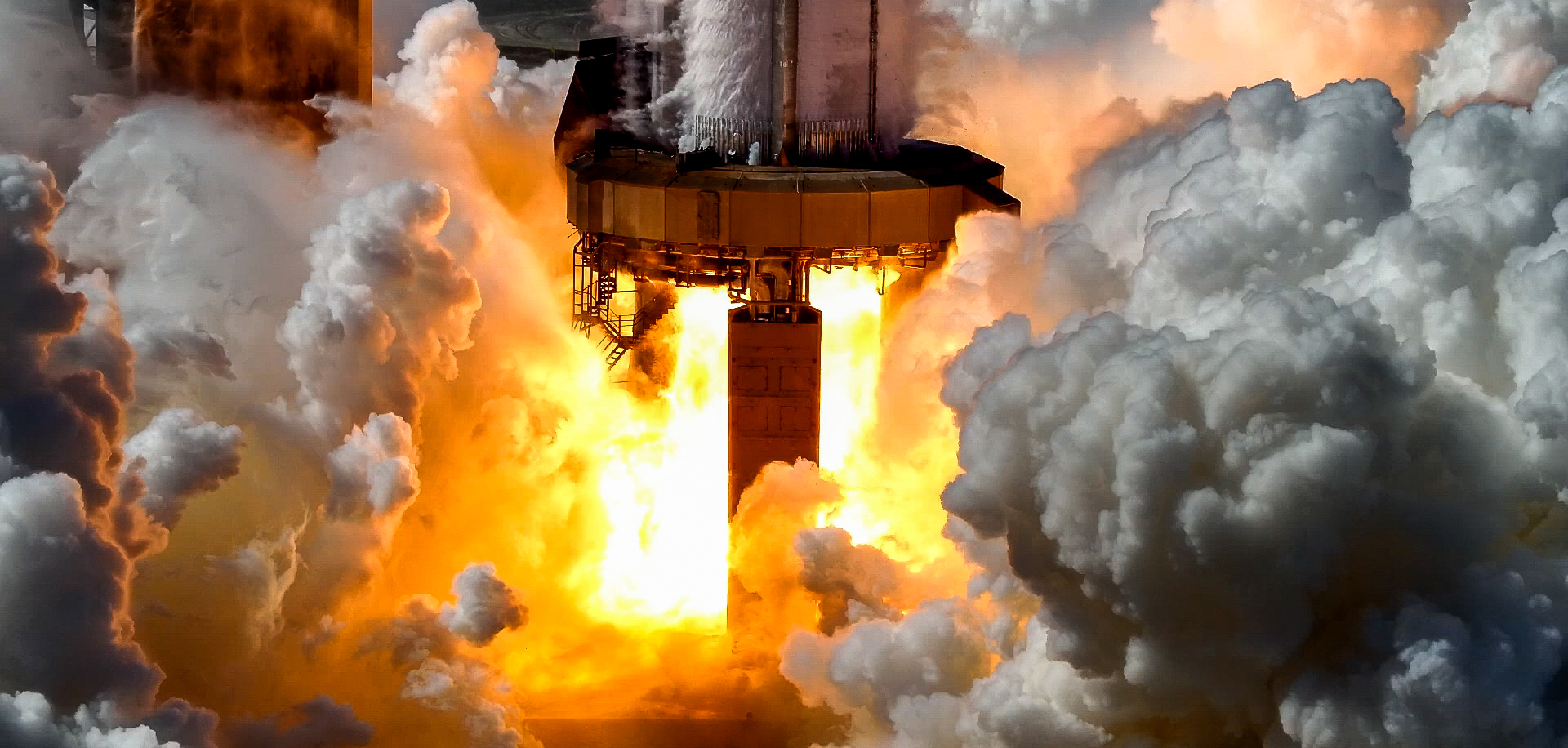 SpaceX fires up the Super Heavy booster ahead of Flight 4