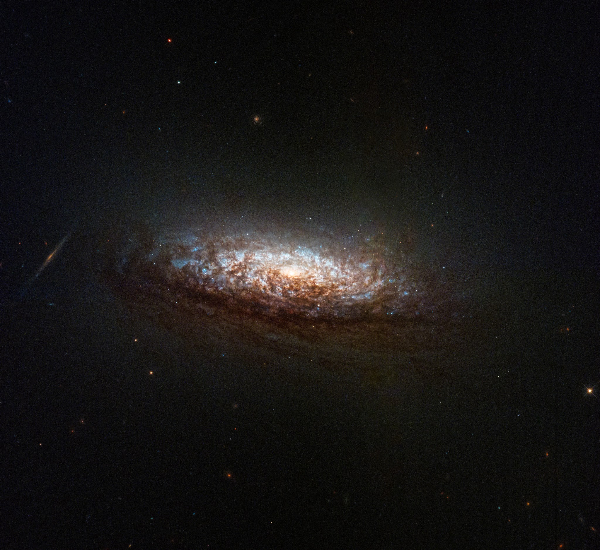 NASA Releases Hubble Image Taken in New Pointing Mode