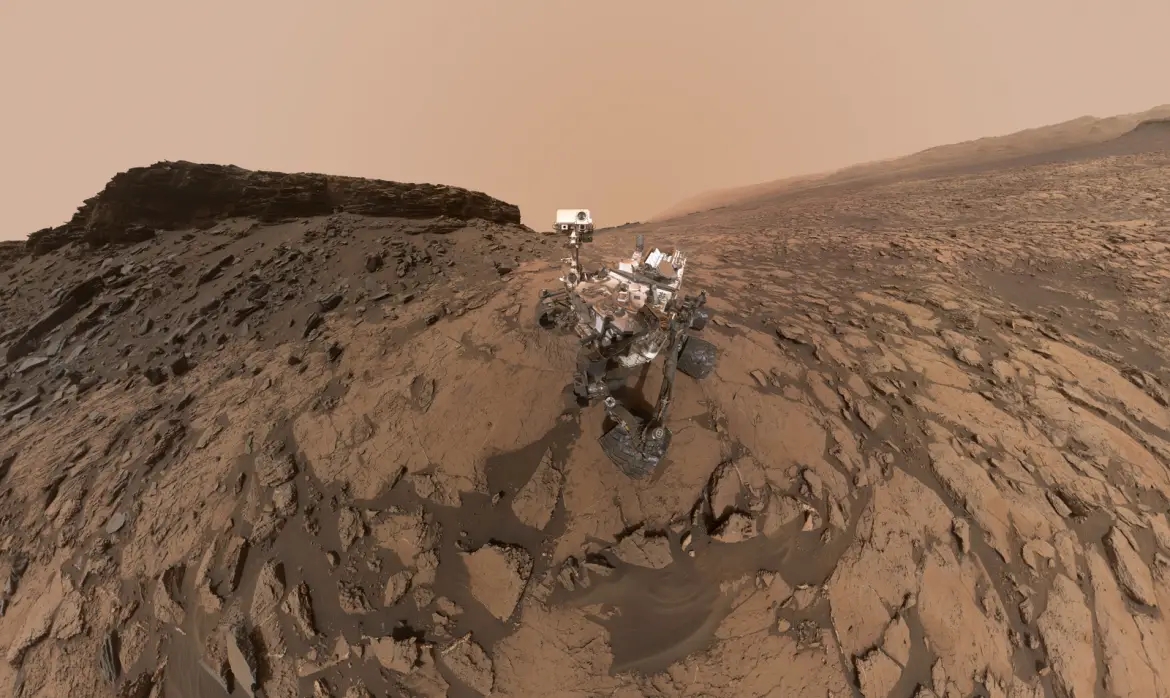 Curiosity discovers pure sulfur rocks, continues to explore Mount Sharp ...
