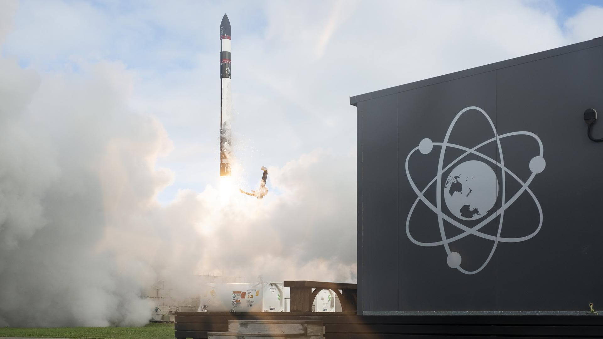 Rocket Lab The Owl’s Night Continues (StriX-β) Electron Rocket Launch
