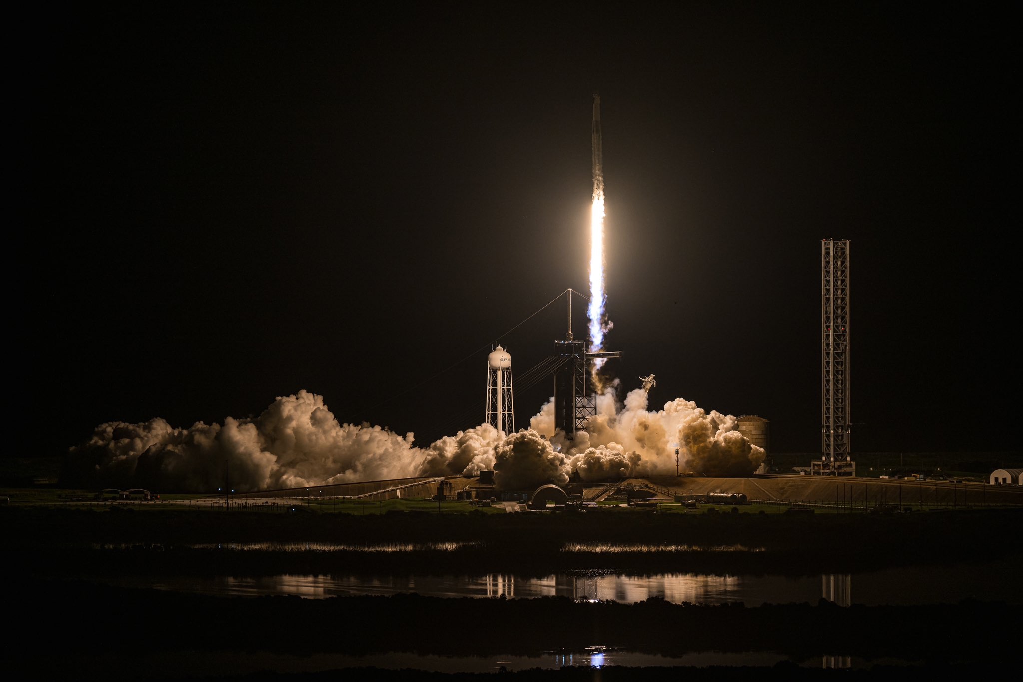Crew Dragon launches on Polaris Dawn private astronaut mission - Space ...