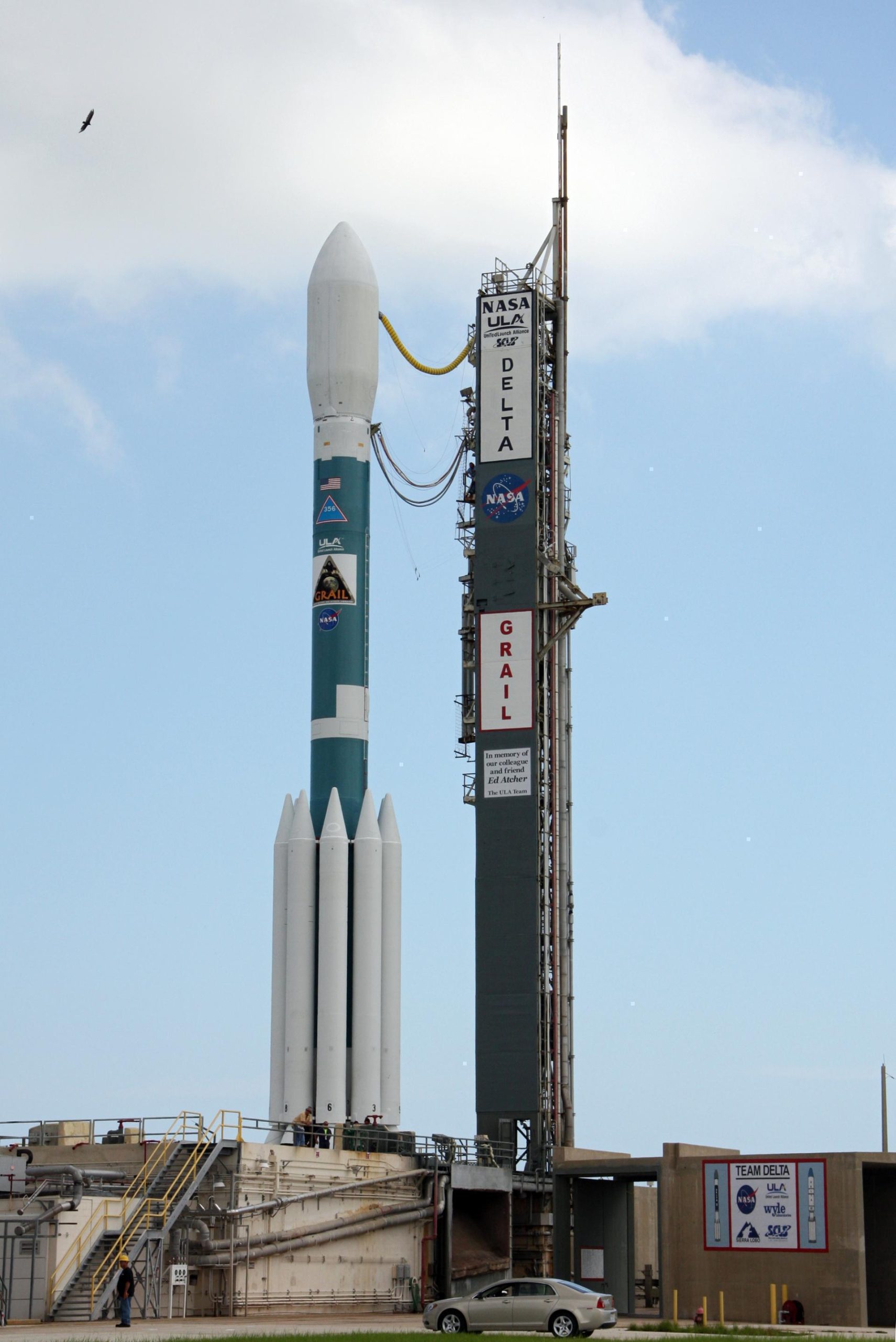 ULA GRAIL-A (Ebb) & GRAIL-B (Flow) Delta II 7920H-10C Rocket Launch