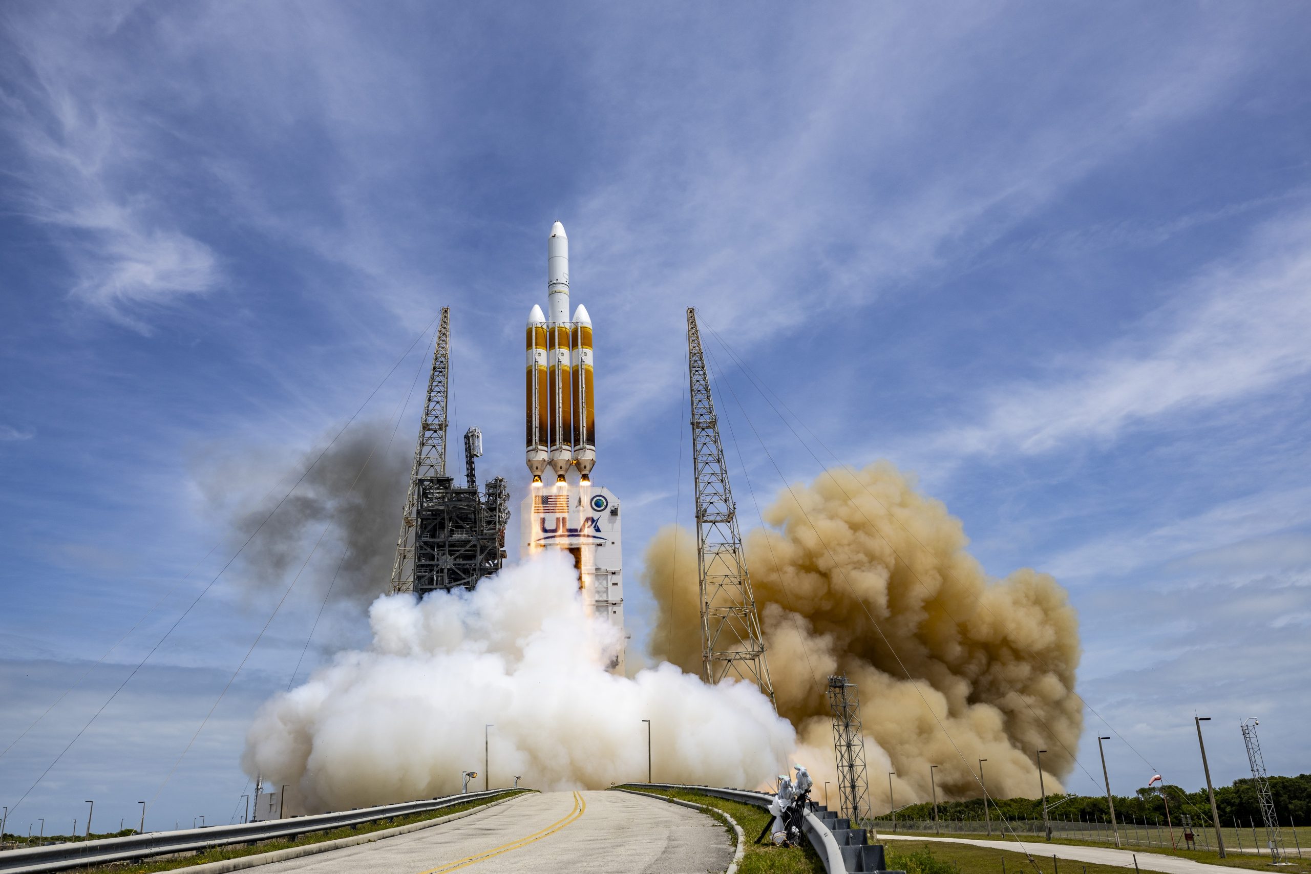 ULA NROL-70 Delta IV Heavy Rocket Launch
