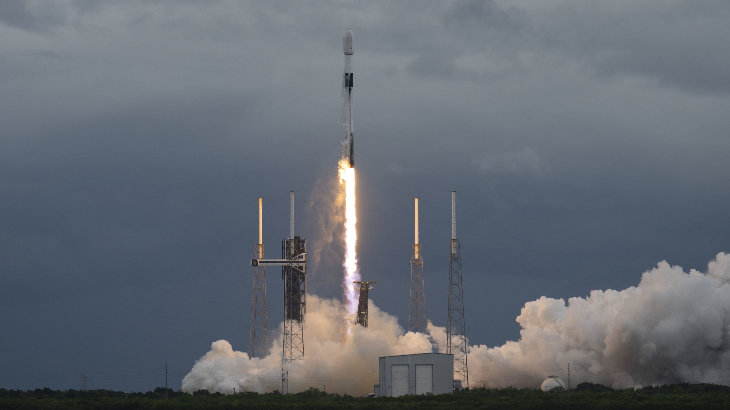 SpaceX Hera Falcon 9 Block 5 Rocket Launch