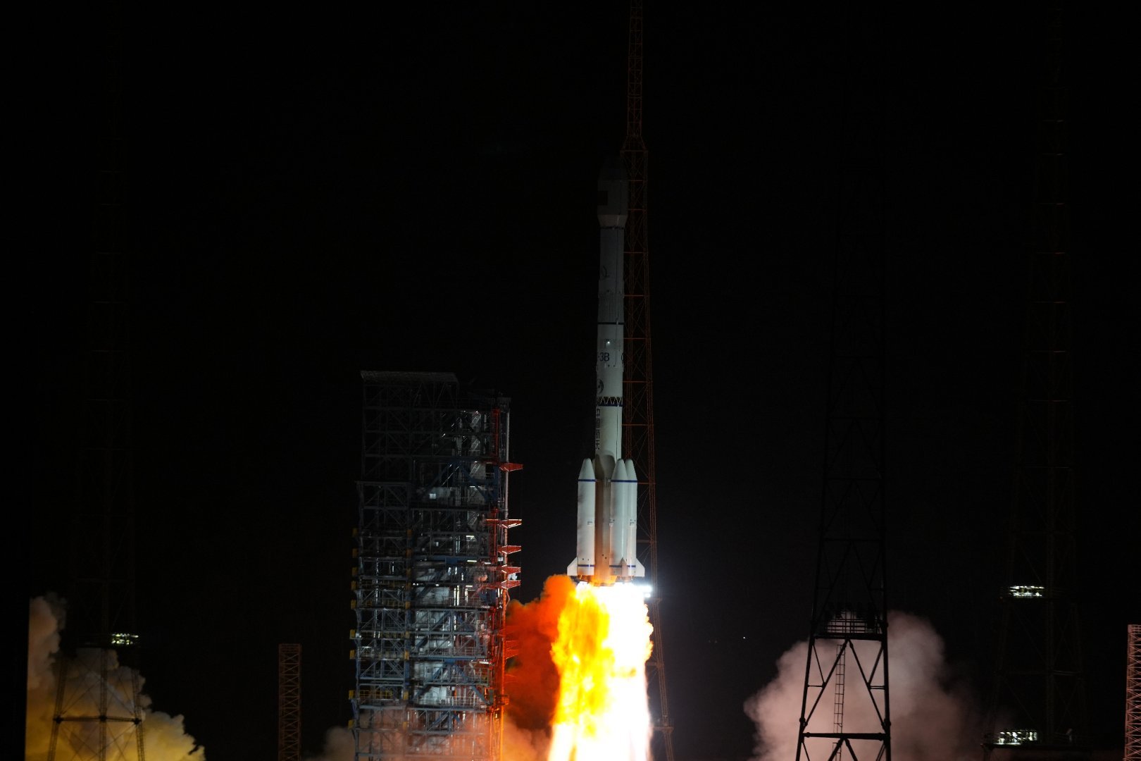 CASC ChinaSat 6E Long March 3B/E Rocket Launch