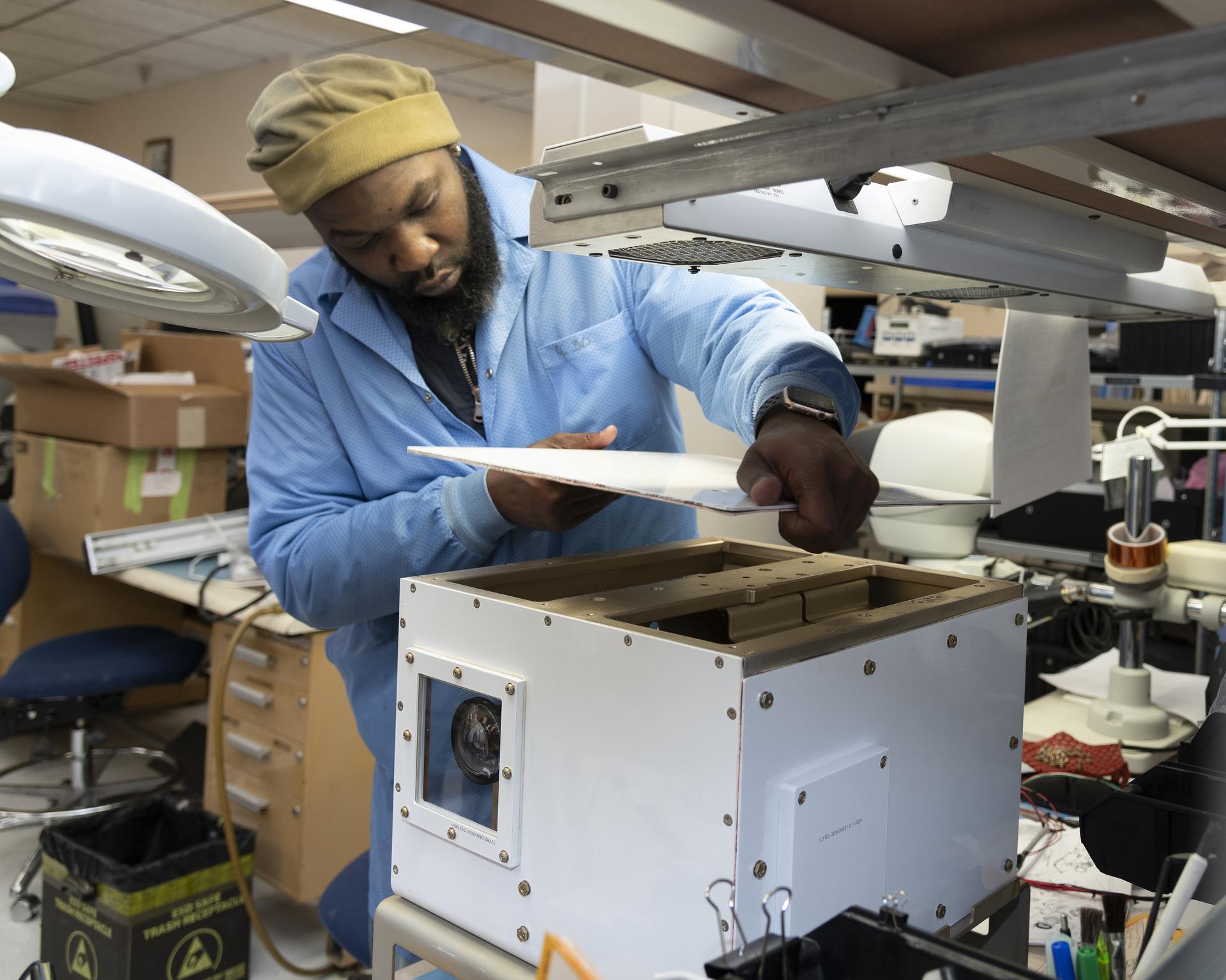 NASA Armstrong Builds Sensor Pod for Autonomous Flight - Space Launch ...