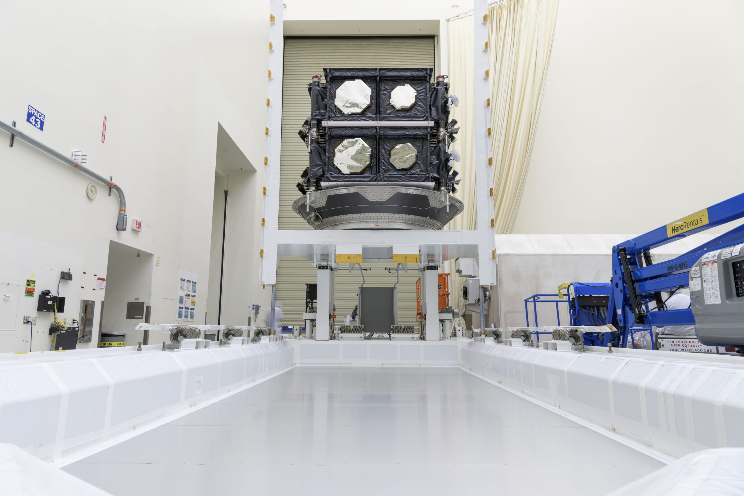 Boeing ships first two redesigned O3b mPower satellites - Space Launch ...