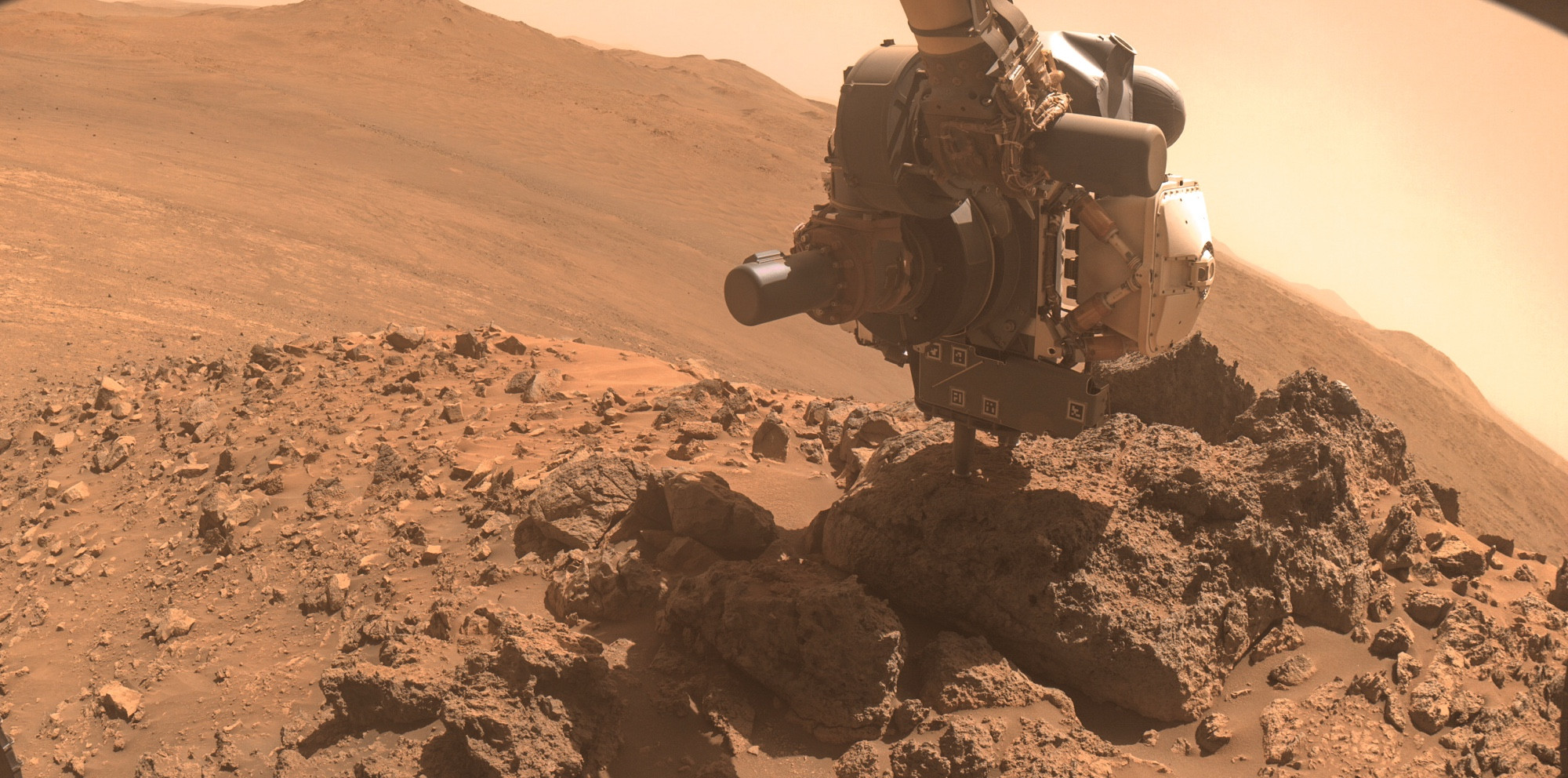 Tuesday Telescope: On Mars, the rovers take pictures of robotic arms ...