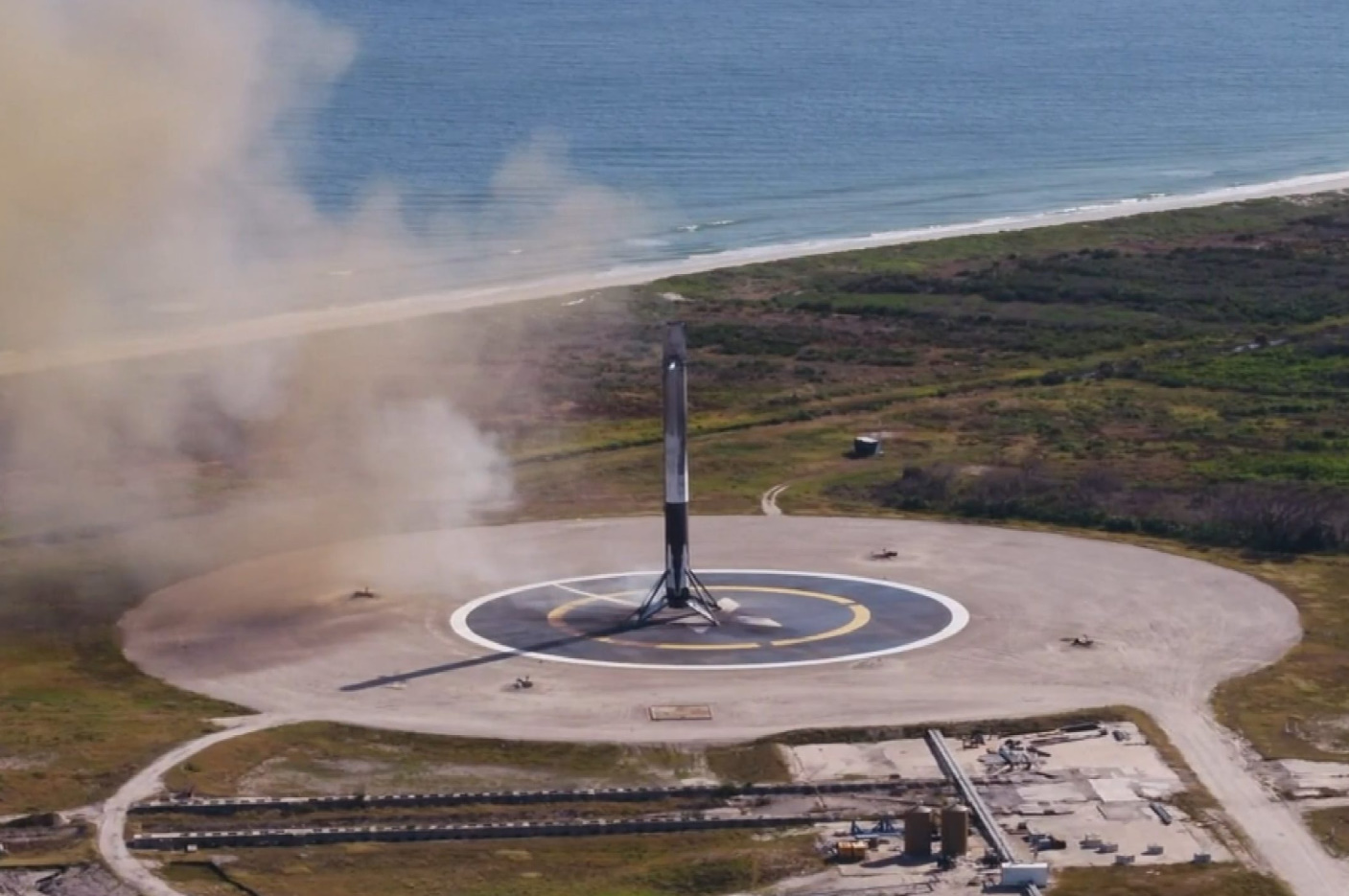 LZ-1 receives its final Falcon landing as SpaceX hand over the landing pad - Space Launch Schedule