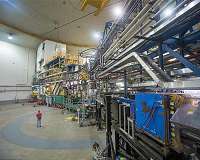 Hydrogen nuclei experiment sharpens view of quarks inside matter ...