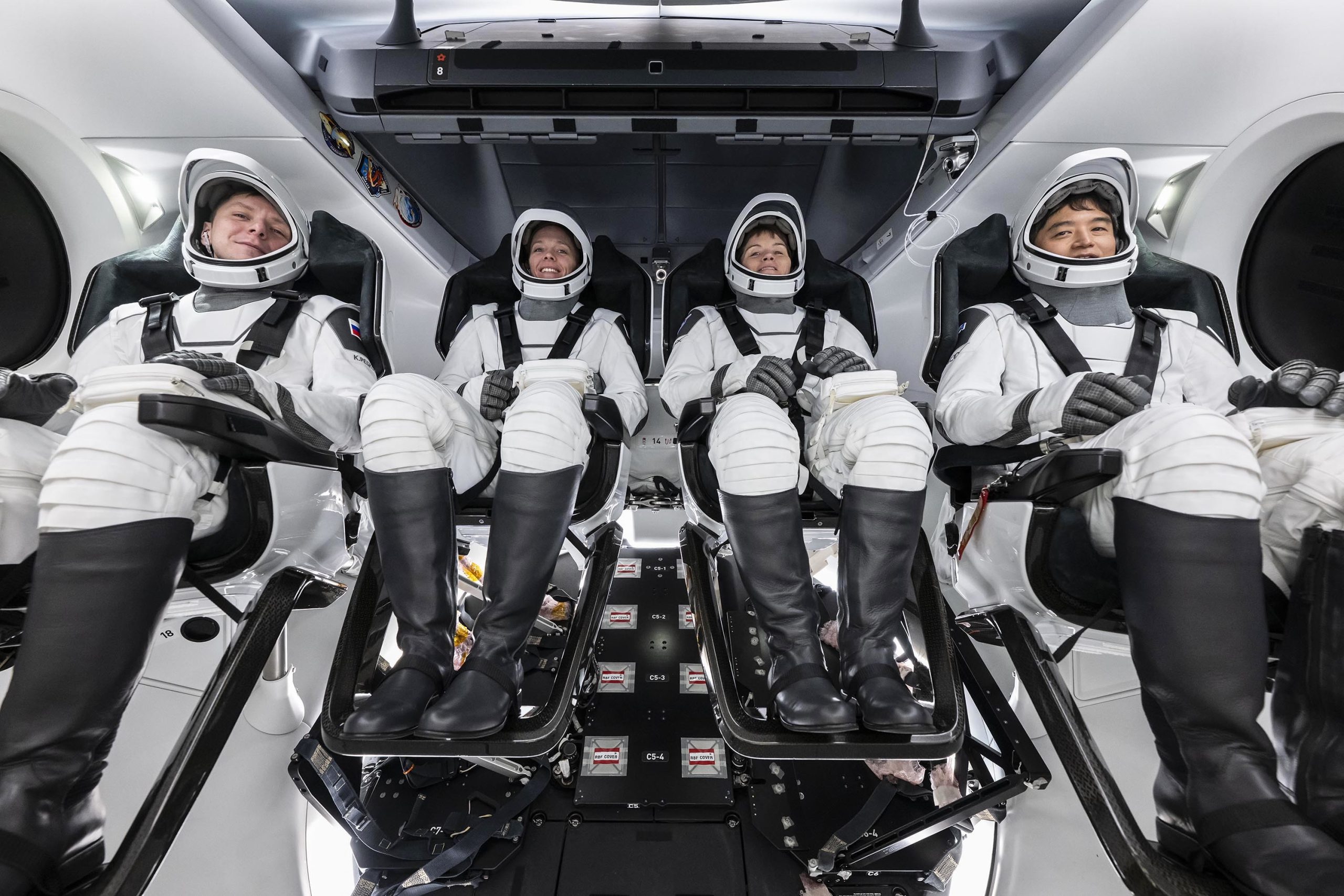 SpaceX Crew-11 Crew Dragon Hatch Closure - Space Launch Schedule