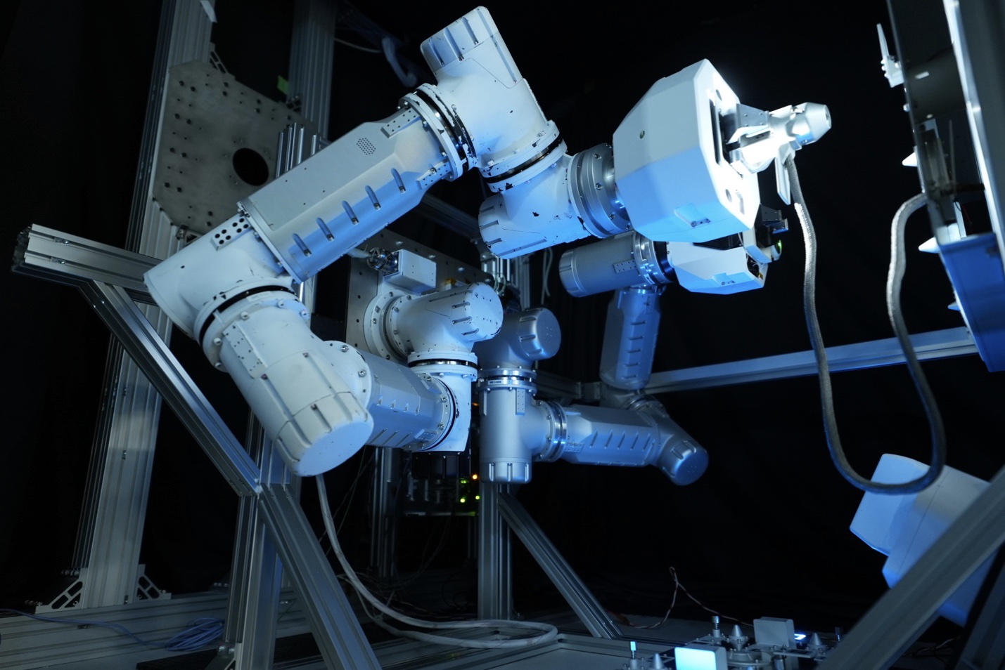 Japanese startup to demo robotic arm onboard ISS in 2023
