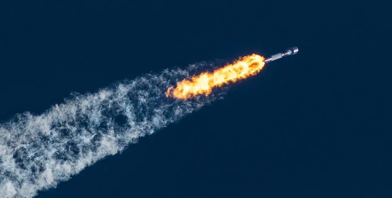 SpaceX Falcon 9 booster aces eleventh launch and landing for the second ...
