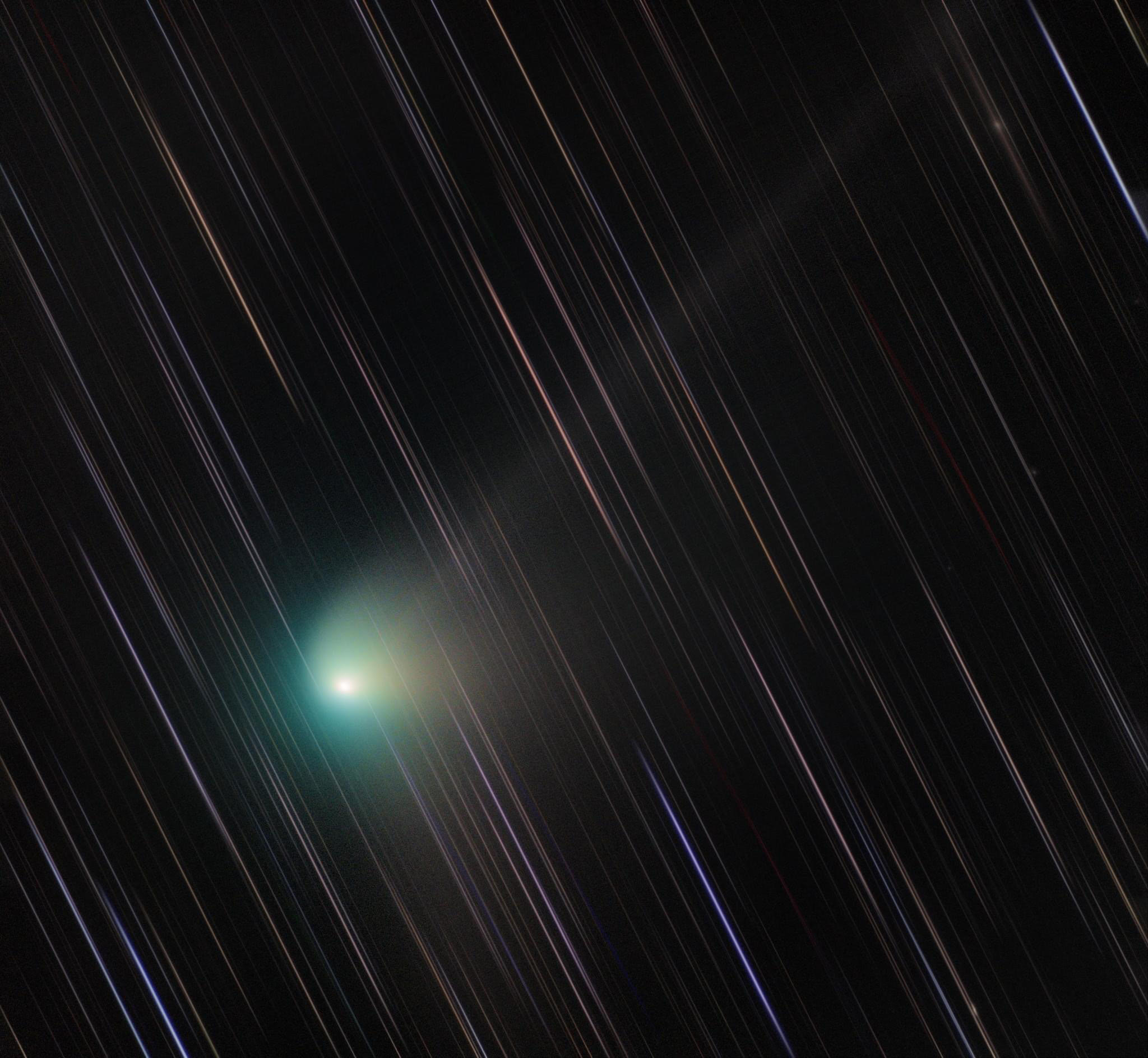 Daily Telescope: A brilliant shot of a comet as it nears the Sun