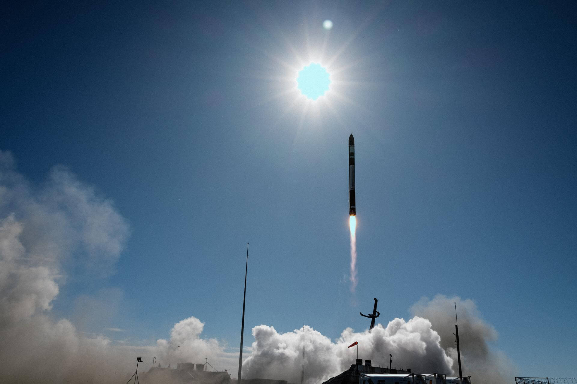 Rocket Lab - The Moon God Awakens (QPS-SAR-5) - Electron Rocket Launch