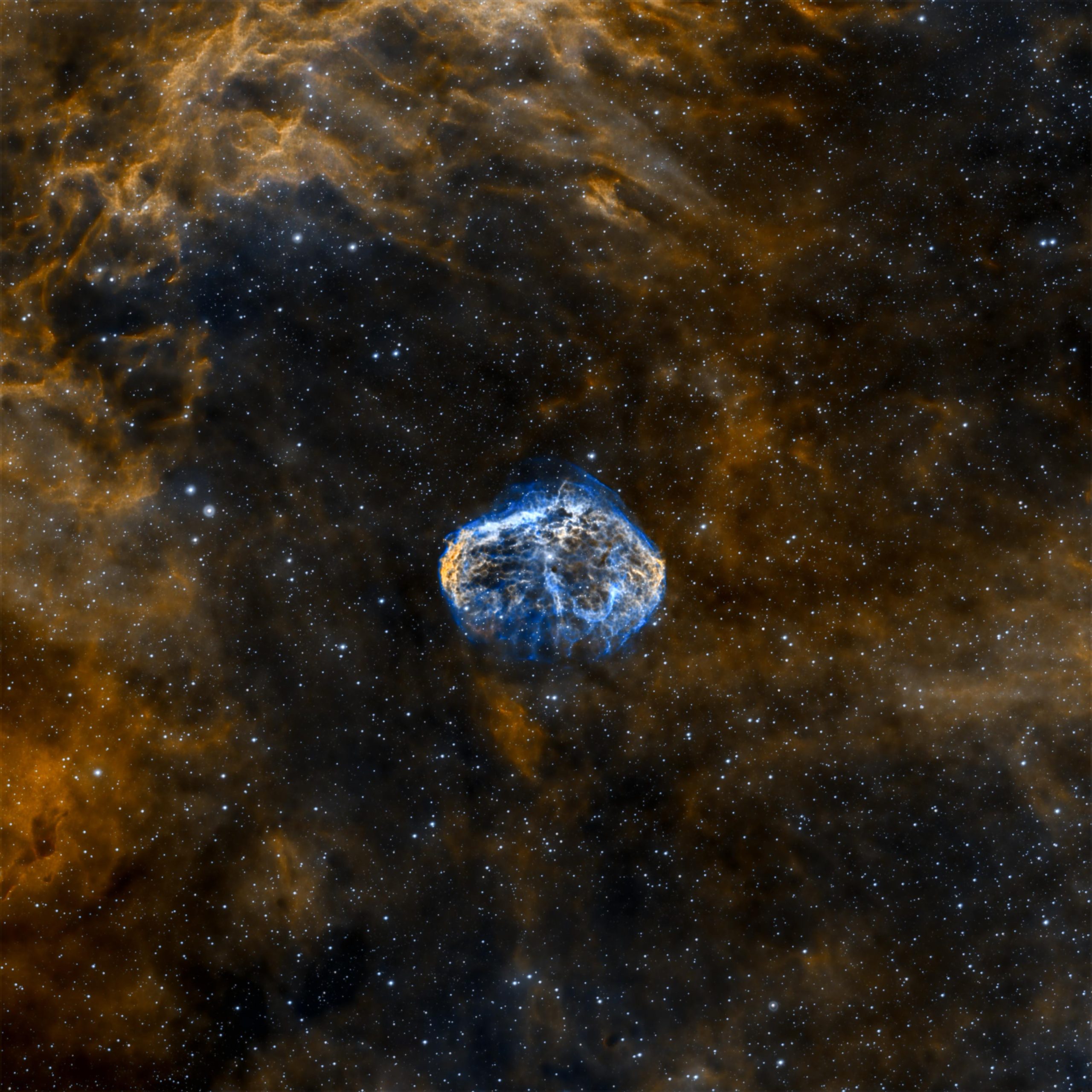 Daily Telescope: A Wolf-Rayet star puts on a howling light show